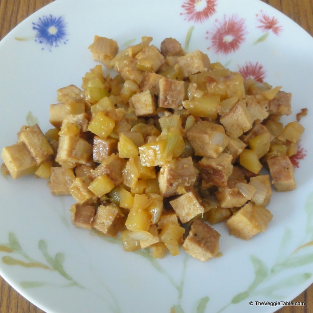 Corned Tofu Hash Ⓥ - The Veggie Table